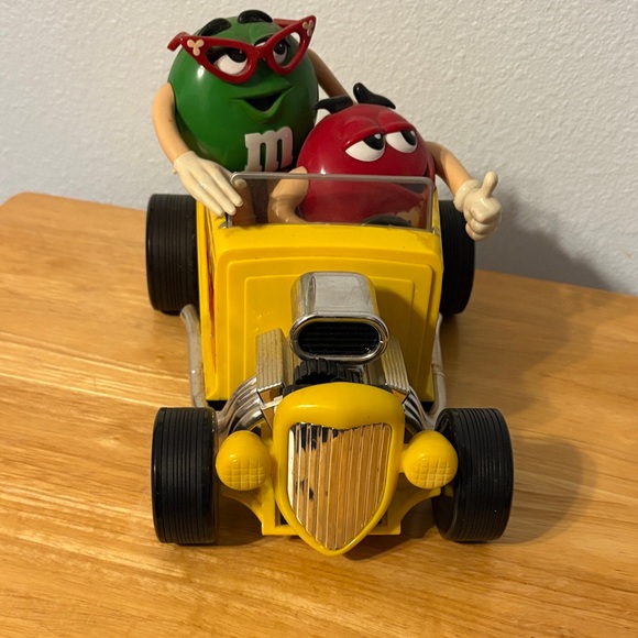 M&M'S | Toys | Mms Yellow Toy Car W Red And Green Figures Mm Dispenser ...